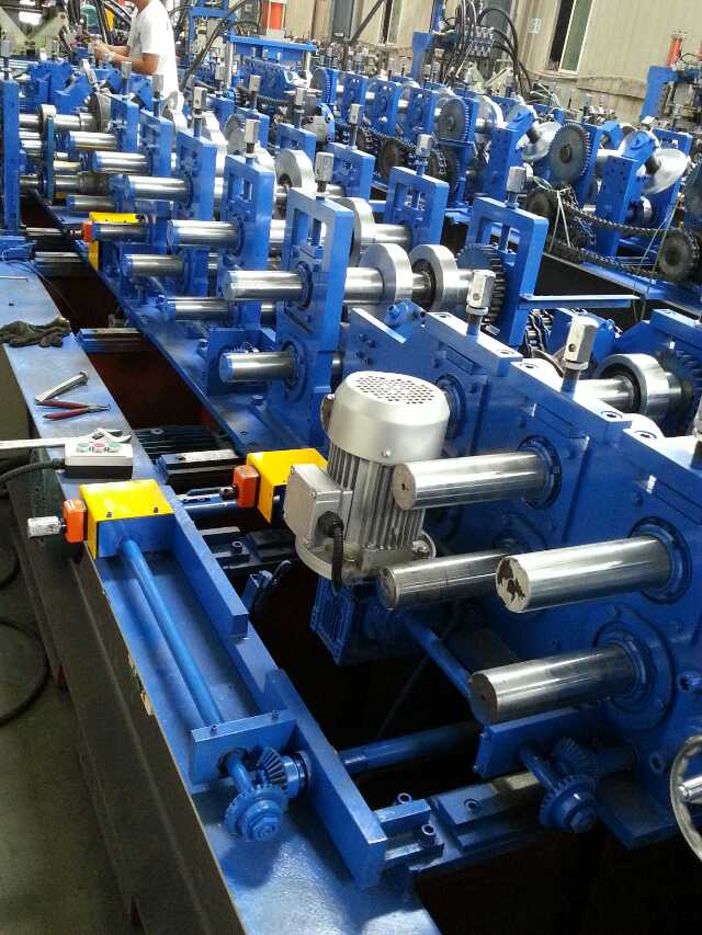 Fully-automatic Cold-bending Forming Equipment for CZ-shaped Steel ...